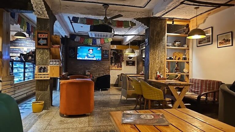 16+ Best Majnu ka Tila Cafes You Shouldn't Miss - The Foodstalker