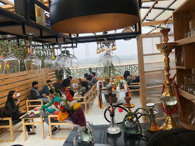 16+ Best Majnu ka Tila Cafes You Shouldn't Miss - The Foodstalker