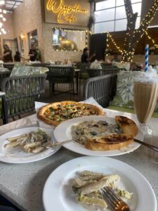 16+ Best Majnu ka Tila Cafes You Shouldn't Miss - The Foodstalker