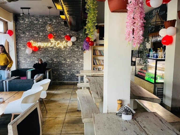 16+ Best Majnu ka Tila Cafes You Shouldn't Miss - The Foodstalker